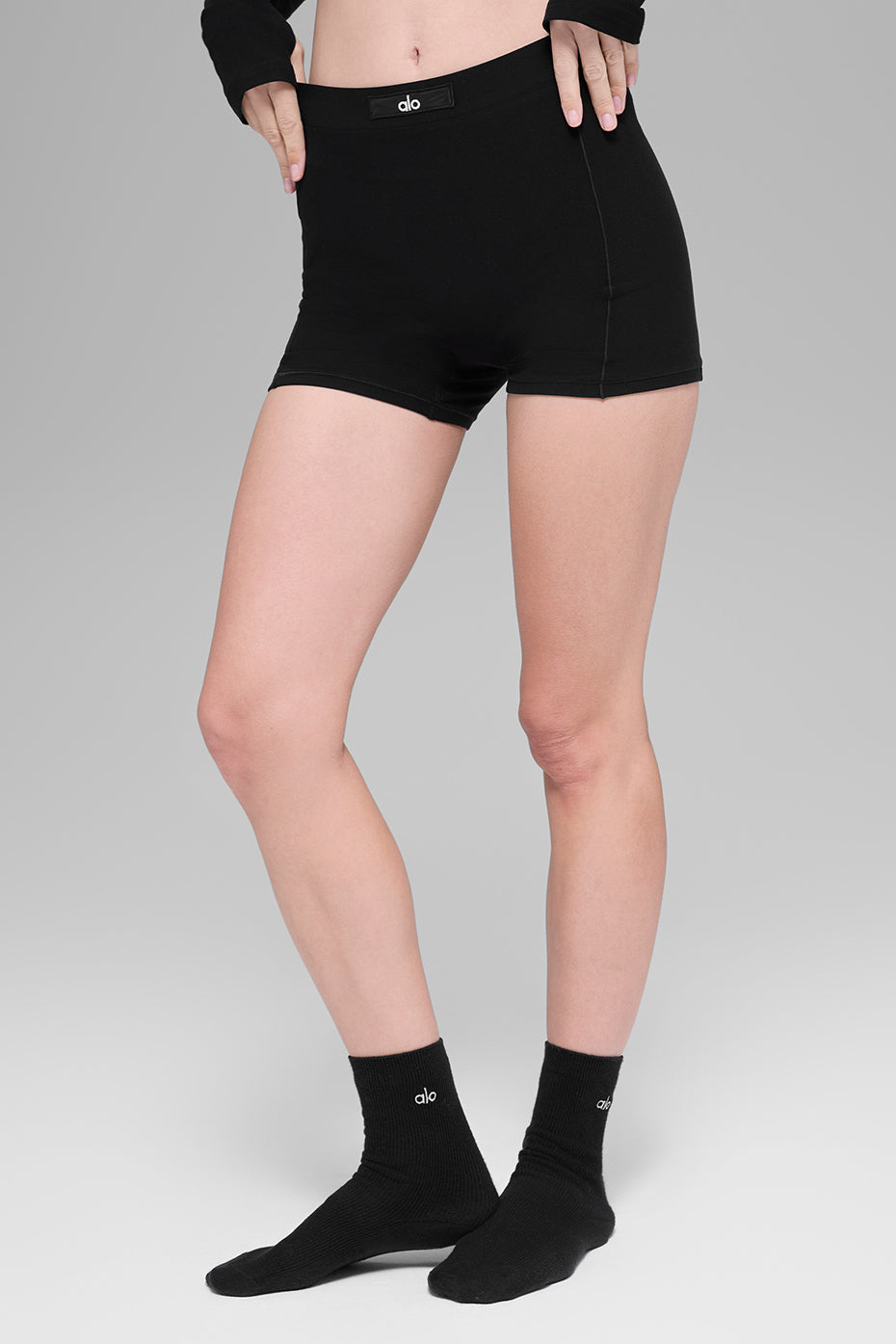Alo Yoga Women's Alosoft Sincere Micro Short- Black – Kanadadan Kapına